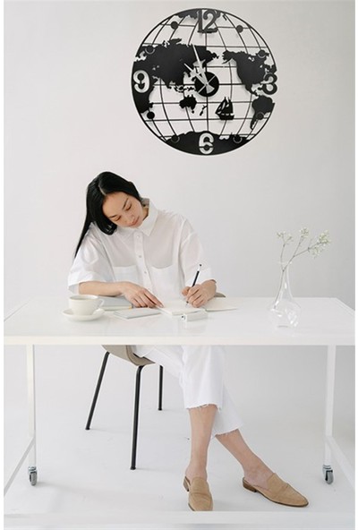 Risingmaber Dekoratif Metal Siyah Dünya Haritası Duvar Saati 50X50