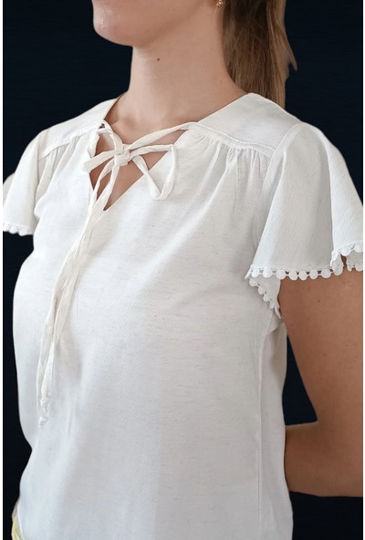 Boyundan Bağlama Detay V Yaka Kolsuz Bluz Gömlek Boyundan Bağlama Detay V Yaka Kolsuz Bluz Gömlek
