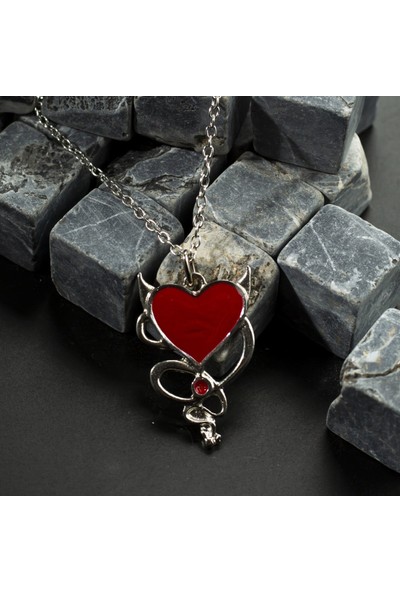 Anime Kırmızı Kalp Şeytan Kolye
