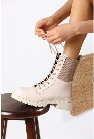 Öner Shoes Kadın Bej Bağcıklı Lastik Detay Postal Bot Öner Shoes Kadın Bej Bağcıklı Lastik Detay Postal Bot