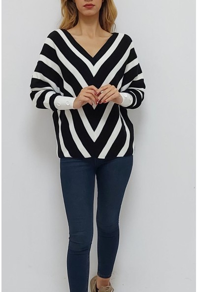 V Yaka Çizgili Triko Kazak Siyahbeyaz