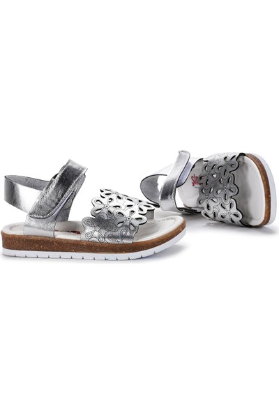 2299-25 Günlük Kız Çocuk Sandalet Terlik Gümüş
