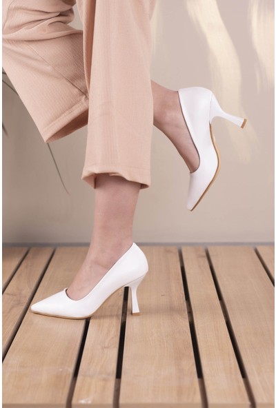 Florin Kadın Deri Şampanta Topuk Stiletto Florin Kadın Deri Şampanta Topuk Stiletto