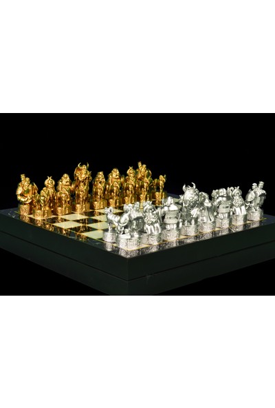 Zenart Cüceler-Hobbit Satranç Seti Sandıklı Satrançtahtası Ile (Gold-Silver) Zenart Cüceler-Hobbit Satranç Seti Sandıklı Satrançtahtası Ile (Gold-Silver)