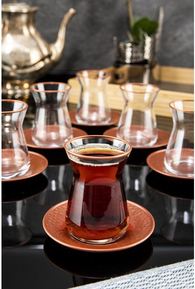 Doreline Karizma 12 Parça Çay Seti Metal Tabaklı Doreline Karizma 12 Parça Çay Seti Metal Tabaklı