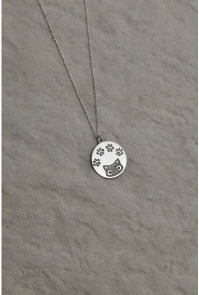 Minamis Silver 925 Ayar Gümüş Kadın Kedili Plaka Kolye Minamis Silver 925 Ayar Gümüş Kadın Kedili Plaka Kolye