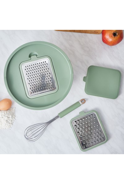 Karaca Ruby Çırpıcı Hediyeli Rendeli Saklama ve Karıştırma Kabı Karaca Ruby Çırpıcı Hediyeli Rendeli Saklama ve Karıştırma Kabı