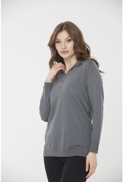 Desen Triko Kadın Polo Yaka Işlemeli Kazak Füme Desen Triko Kadın Polo Yaka Işlemeli Kazak Füme