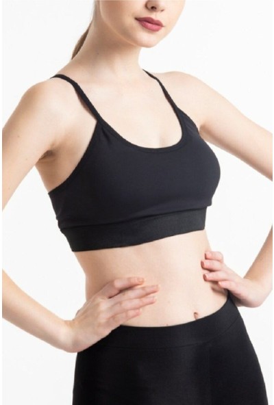 Stil Budur Ip Askılı Sporcu Büstiyer Siyah Stil Budur Ip Askılı Sporcu Büstiyer Siyah