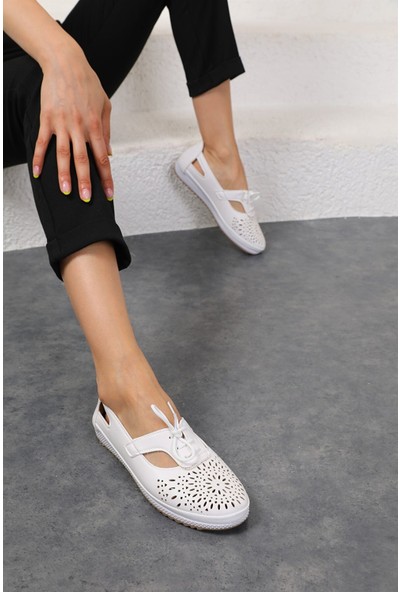 Lorenya Shoes Kadın Beyaz Önü Delikli Rahat Babet Lorenya Shoes Kadın Beyaz Önü Delikli Rahat Babet