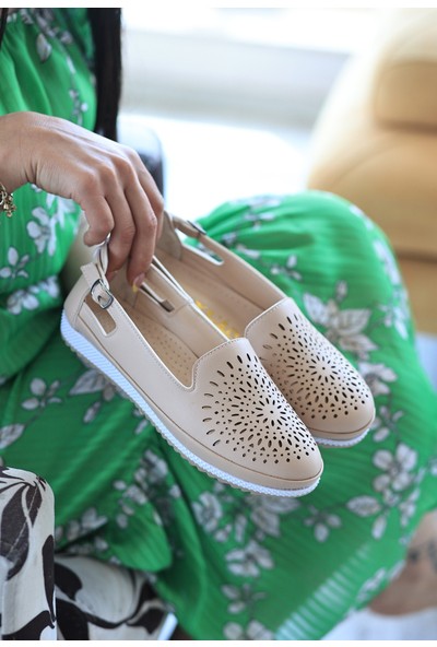 Carli Krem Cilt Babet Ayakkabı