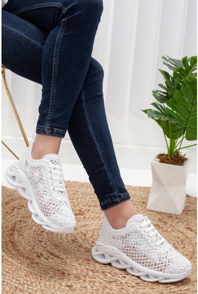 WandR Minik Örgülü/dantel Beyaz Desenli Spor (Sneaker) Ayakkabı Kadın