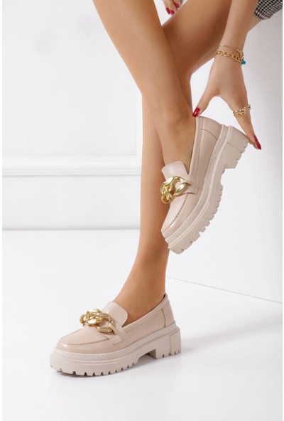 Öner Shoes Kadın Bej Zincir Detay Loafer Ayakkabı