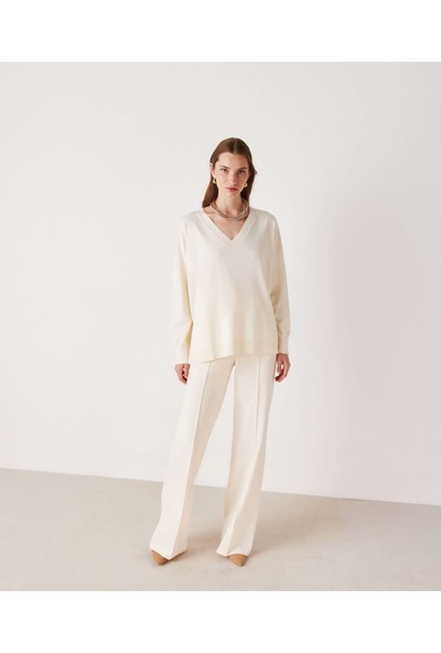 Miss İpekyol V Yaka Triko