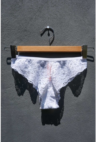 Çiçekli Beyaz Dantelli Tanga Külot
