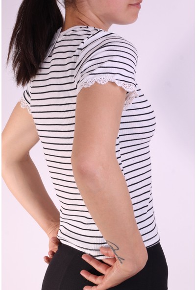 Udbys Kaşkorse Kol Dantelli T-Shirt