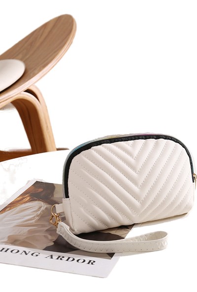 Solomon Kadın Kapitone Clutch (Yurt Dışından) Solomon Kadın Kapitone Clutch (Yurt Dışından)