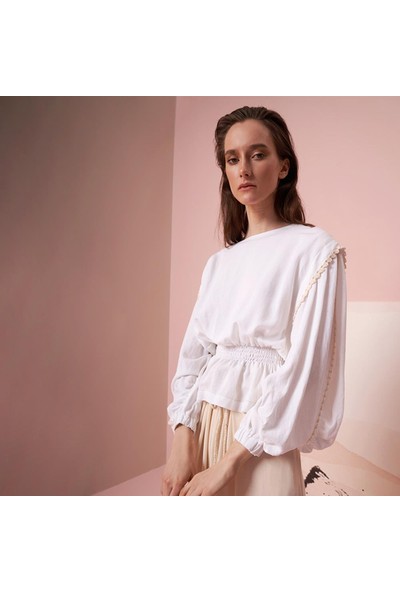 Yeşim Özcan Beli Lastikli Bluz Ekru Yeşim Özcan Beli Lastikli Bluz Ekru