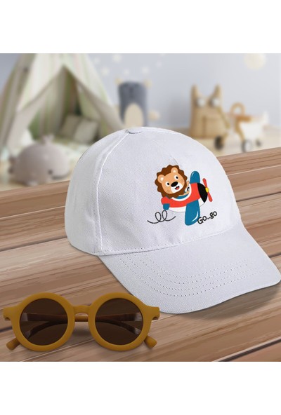 Bk Kids Sevimli Pilot Tasarımlı Beyaz Cotton Çocuk Şapkası ve Sarı Çocuk Güneş Gözlüğü Hediye Seti Bk Kids Sevimli Pilot Tasarımlı Beyaz Cotton Çocuk Şapkası ve Sarı Çocuk Güneş Gözlüğü Hediye Seti