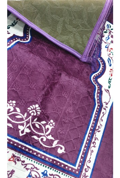 Özselam Hediyelik Desenli Kaymaz Peluş Seccade Yasin Kristal Tesbih Seti Özselam Hediyelik Desenli Kaymaz Peluş Seccade Yasin Kristal Tesbih Seti