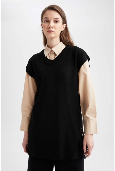 DeFacto Regular Fit V Yaka Yelek U9455AZ22AU