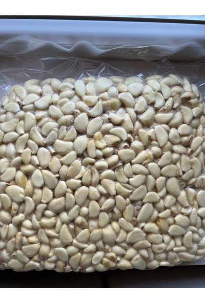Sarımsak Marketi Taze Soyulmuş Sarımsak Vakumlu Ambalajında 10 kg Sarımsak Marketi Taze Soyulmuş Sarımsak Vakumlu Ambalajında 10 kg