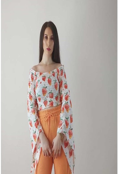 Larin Butik Madonna Yaka Beyaz Bluz Larin Butik Madonna Yaka Beyaz Bluz