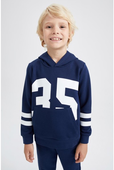 DeFacto Erkek Çocuk Regular Fit Okula Dönüş Baskılı Kapüşonlu Sweatshirt Eşofman Altı Takım X6319A622AU DeFacto Erkek Çocuk Regular Fit Okula Dönüş Baskılı Kapüşonlu Sweatshirt Eşofman Altı Takım X6319A622AU