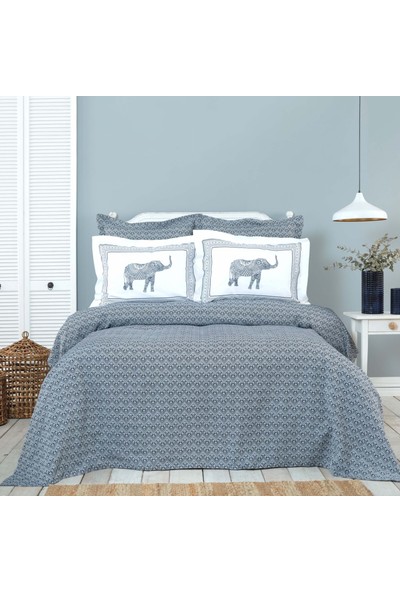 Karaca Home Somes Indigo Çift Kişilik Yatak Örtüsü Takımı ve Çarşaf Set Karaca Home Somes Indigo Çift Kişilik Yatak Örtüsü Takımı ve Çarşaf Set