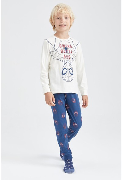DeFacto Erkek Çocuk Spiderman Lisanslı Regular Fit Uzun Kollu Pijama Takımı X8754A622AU DeFacto Erkek Çocuk Spiderman Lisanslı Regular Fit Uzun Kollu Pijama Takımı X8754A622AU