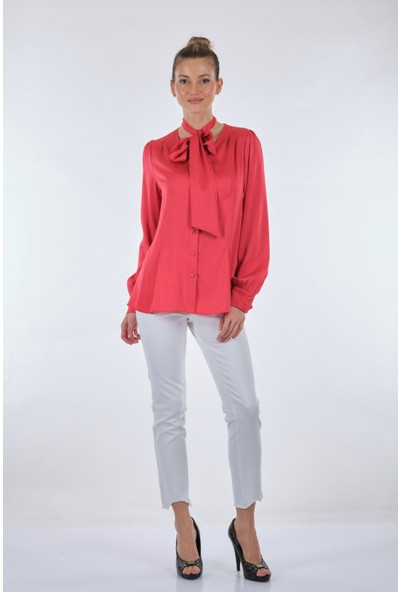 Seçil V Yaka Uzun Kollu Mercan Kadın Gömlek 2212201033