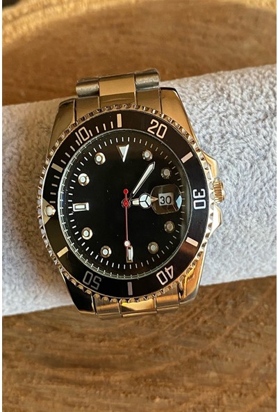 Markasız HBCV00002QOMKI Erkek Kol Saati