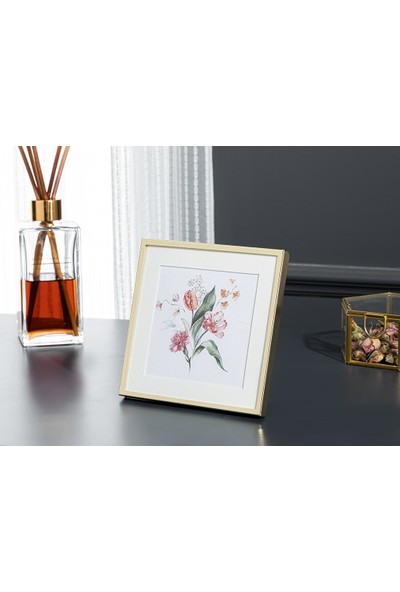 English Home Dorothy Çerçeve 10X10 cm Gold English Home Dorothy Çerçeve 10X10 cm Gold