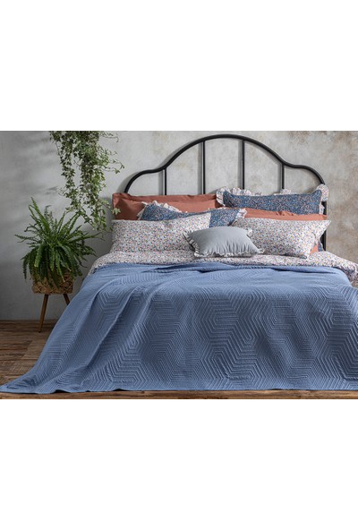 English Home Modern Motion Tek Kişilik Çok Amaçlı Örtü 160X220 Cm Mavi English Home Modern Motion Tek Kişilik Çok Amaçlı Örtü 160X220 Cm Mavi