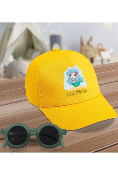BK Kids Küçük Deniz Kızı Tasarımlı Sarı Cotton Çocuk Şapkası ve Yeşil Çocuk Güneş Gözlüğü Hediye Seti BK Kids Küçük Deniz Kızı Tasarımlı Sarı Cotton Çocuk Şapkası ve Yeşil Çocuk Güneş Gözlüğü Hediye Seti