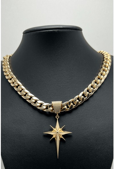 Altın Kaplama Geçmeli Özel Tasarım Zirkon Taşlı Kolye Altın Kaplama Geçmeli Özel Tasarım Zirkon Taşlı Kolye