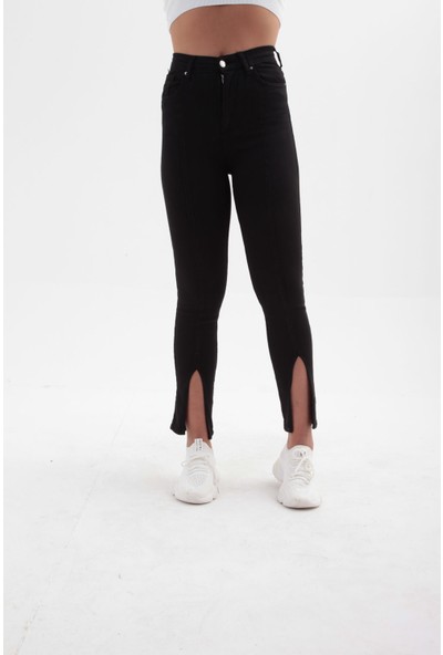 Coral Önü Dikişli Paçası Yırtmaçlı Pantolon Siyah