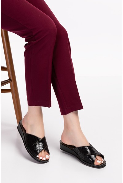 Akgün Terlik Kadın Yılan Deri Şık Terlik