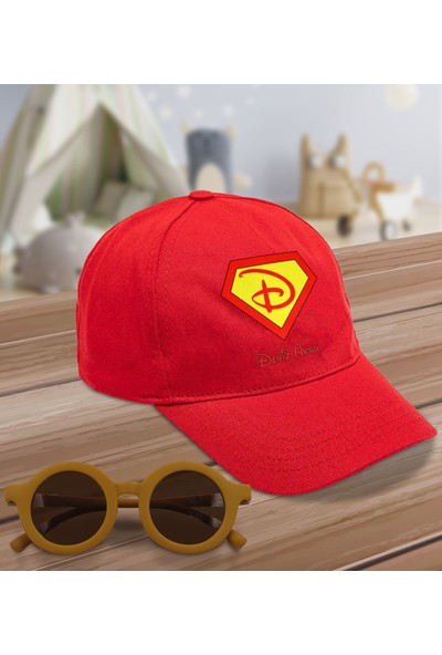 Bk Kids Kişiye Özel Harfli Kırmızı Cotton Çocuk Şapkası ve Sarı Çocuk Güneş Gözlüğü Hediye Seti Bk Kids Kişiye Özel Harfli Kırmızı Cotton Çocuk Şapkası ve Sarı Çocuk Güneş Gözlüğü Hediye Seti