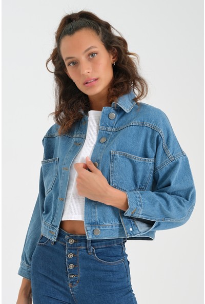 Mubifu Kadın Oversize Rahat Kalıp Mavi Siyah Crop Jean Denim Kot Ceket Mubifu Kadın Oversize Rahat Kalıp Mavi Siyah Crop Jean Denim Kot Ceket