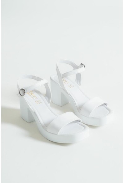 Basskan Bayan Beyaz Bilekten Bağlama Yüksek Topuklu Tekbant Terliksandalet