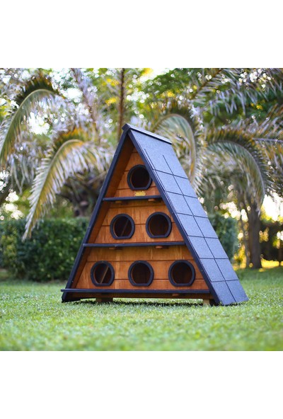 Mandu Ahşap Üçgen Kedi Evi Büyük Boy Mandu Ahşap Üçgen Kedi Evi Büyük Boy