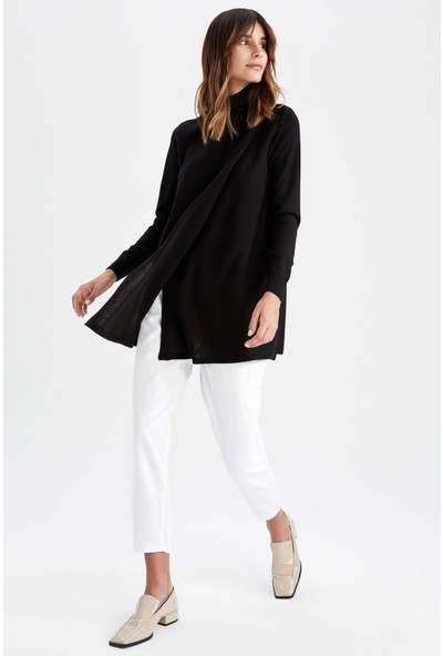 DeFacto Regular Fit Basic Boğazlı Yaka Triko Tunik H6022AZ22WN DeFacto Regular Fit Basic Boğazlı Yaka Triko Tunik H6022AZ22WN