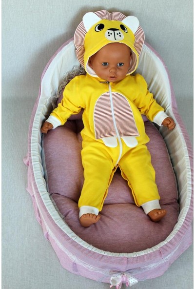 Tulum Aslan Parçası Kapüşonlu Erkek Bebek Kırmızı-Sarı 9-12 Ay PS10077 Tulum Aslan Parçası Kapüşonlu Erkek Bebek Kırmızı-Sarı 9-12 Ay PS10077