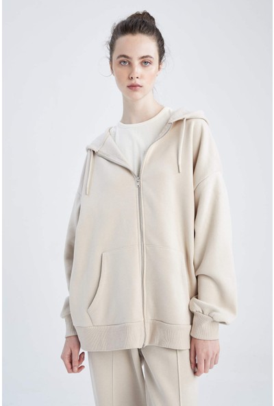 DeFacto Defacto Fit Oversize Fit Kapüşonlu Içi Yumuşak Tüylü Kalın Kumaş HIRKA Y5459AZ22AU DeFacto Defacto Fit Oversize Fit Kapüşonlu Içi Yumuşak Tüylü Kalın Kumaş HIRKA Y5459AZ22AU