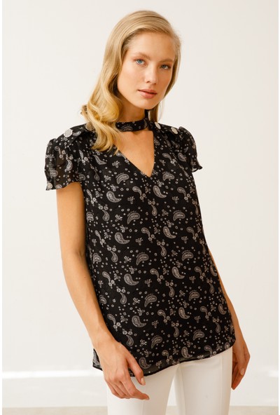 Ekol Süs Düğmeli Desenli Bluz