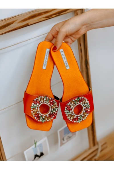 Turuncu Saten (Diamond) Taş Detay Kadın Terlik