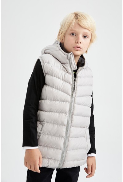 DeFacto Erkek Çocuk Kapüşonlu Şişme Yelek X5450A622AU