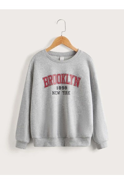 Afro Giyim Kadın Gri Oversize Kırmızı Brooklyn Baskılı Örme Polar Sweatshirt Afro Giyim Kadın Gri Oversize Kırmızı Brooklyn Baskılı Örme Polar Sweatshirt