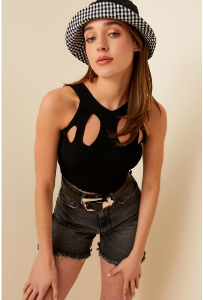 Siyah Pena Pencereli Kadın Crop Top